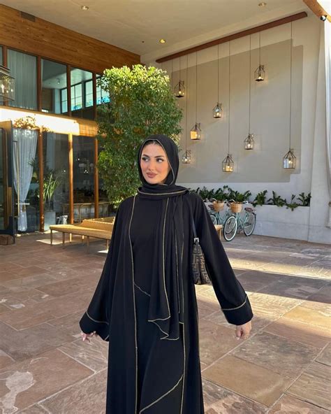 Pin By Noemi🖤 On Modest Fashion Abayas Fashion Muslim Outfits Casual