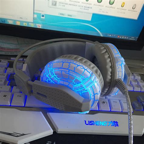电脑耳机头戴式网吧游戏耳麦牧音王v7白色裂纹网咖耳麦批发包邮cikeeee