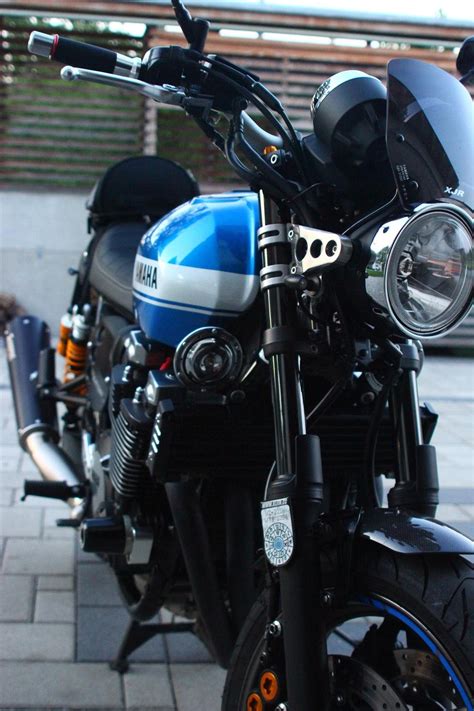 Umgebautes Motorrad Yamaha Xjr Von Drifter Ps At