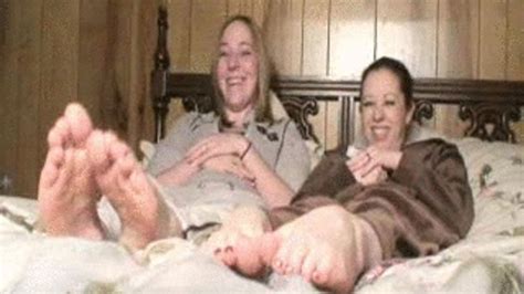 Veronica Shelby Comparing Feet Amyz Angelz Clips4sale