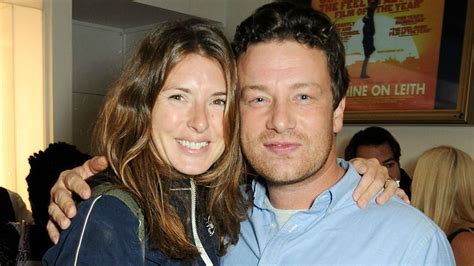 Jamie Olivers Wife Jools Looks Unrecognisable In Rare Throwback Photo