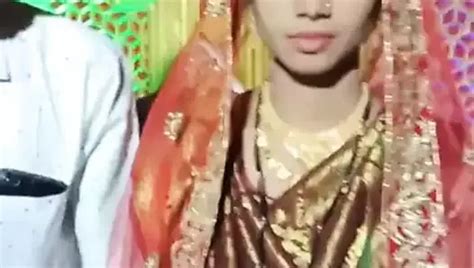 Desi Bhabhi Tumpa Heeft Op Zijn Hondjes Harde Seks Met Haar Baas Xhamster