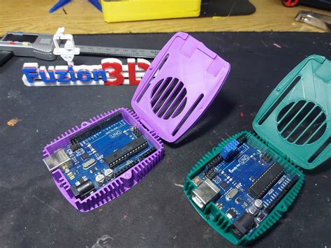 Caja Con Bisagra Arduino Uno R3 Case Por Mauricio Pereyra Descargar