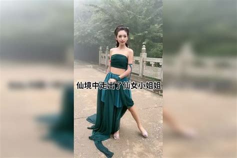 仙境中走出了一位美丽的仙女小姐姐，哇塞，这也太美了 大唐不夜城 千艺 翠华山