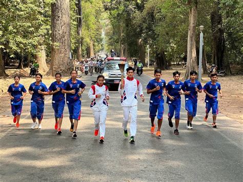 កីឡាករ កីឡាការិនីទាំង៦រូបដែលមានដើមកំណើតនៅខេត្តកំពតបានចូលរួមក្នុងកម្មវិធីទទួលអគ្គិជ័យកីឡា