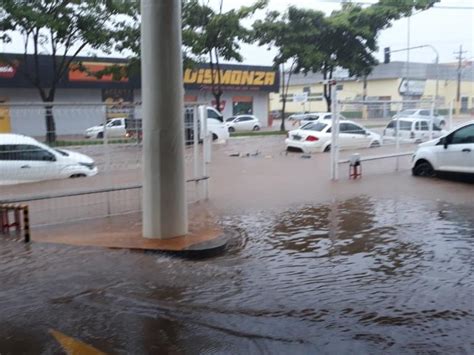 Chuva Alaga Ruas E Provoca Caos Em Porto Velho Rolnews