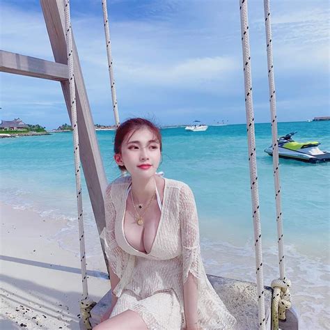 Pin Op Vivian Instagram