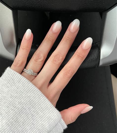French Ombré W Short Oval Nails Bride Nails Ombre Nails Ombre