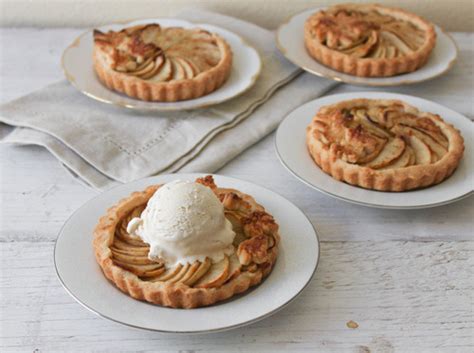 Merry Brides — Mini Apple Tarts Recipe