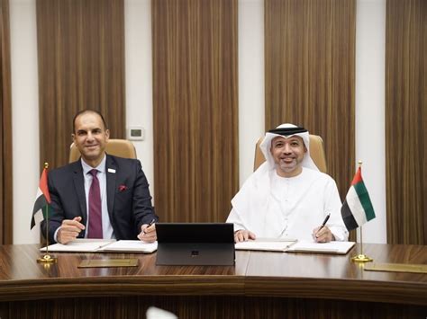 الأراضي والتنظيم العقاري وجامعة عجمان تتعاونان لدعم المجالات