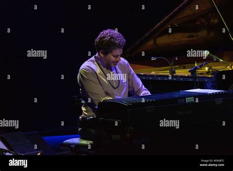 Steve Gadd Drums Hi Res Stock Photography And Images Alamy