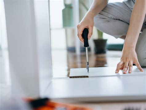Woman Transforms Old Ikea Shelf Into Stunning Console Table Parade