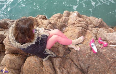 Wallpaper Colorful Sea Water Rock Sand Legs Beach Pantyhose