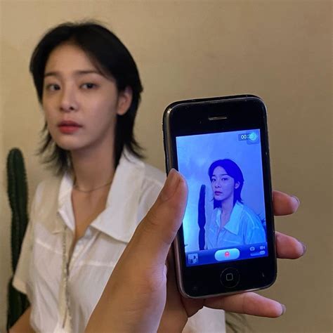 설인아 Sᴇᴏʀɪɴᴀ On Instagram 당근을 흔들어주세요🥕 Atrizes Coreanas Atriz Atrizes