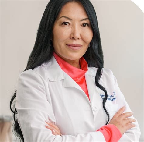 Yvonne Yan Duan Is Advancing Her Injecting Skills Renew Aesthetic