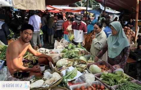 10 Foto Editan Brewokan Siwon Choi Hasil Netizen Ini Receh Banget Bikin