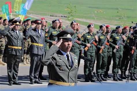 Mudofaa Vazirligi Askarlari Harbiy Qasamyod Qabul Qildi