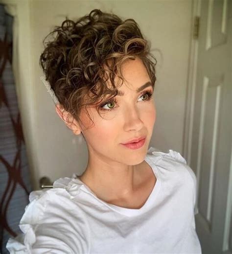 60 Most Delightful Short Wavy Hairstyles Artofit