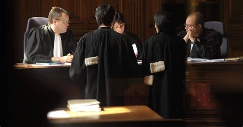 La Mère De La Petite Célia Inculpée Pour Le Meurtre De Sa Fille