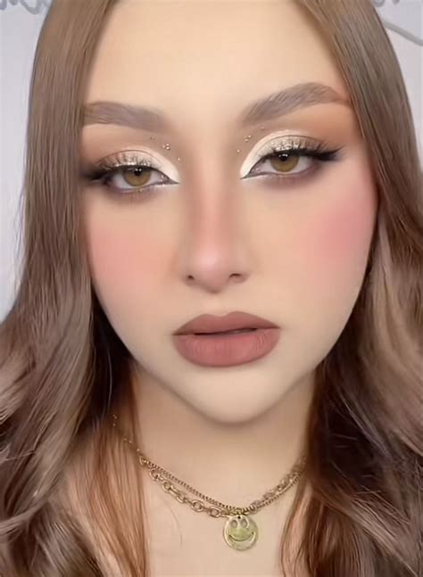 Pin De Yane Vilchis En Makeup Maquillaje De Ojos Graduación