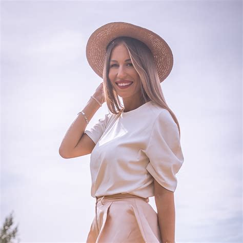 Anastasia Smelova Youtube