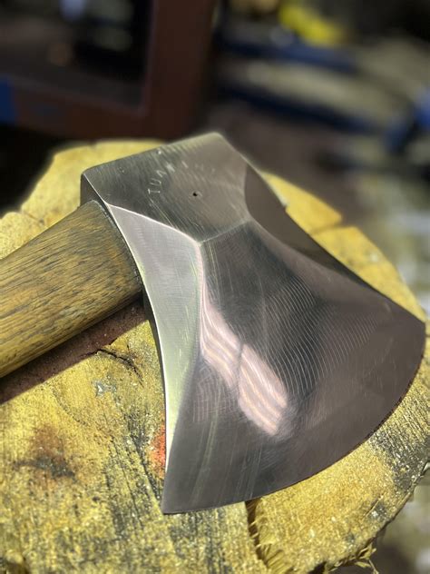 Tuatahi Racing Axe Chisel Grind R Axecraft