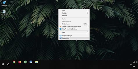 Де Windows 10 зберігає стандартні шпалери та екрани блокування