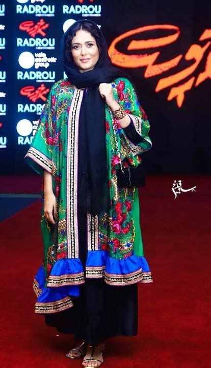 Parinaz Izadyars Feet