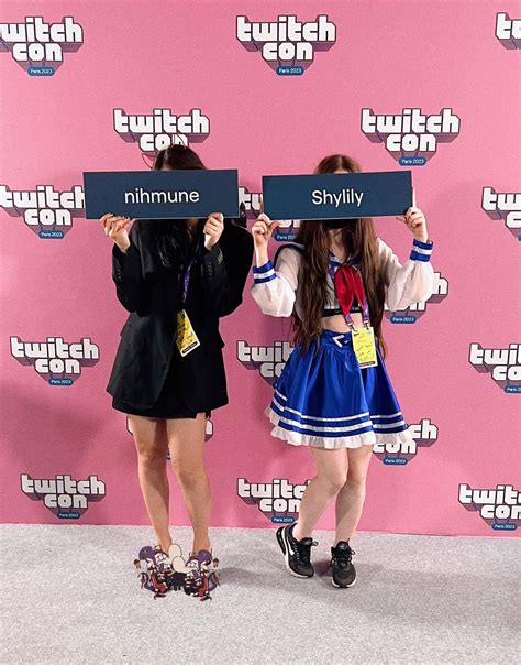 Shylily Has A Big Ass R Shylily