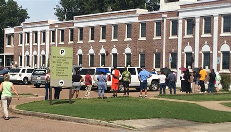 County Commission Sets Goals For County Clerk Problems Wanda Halbert Memphis Local Sports