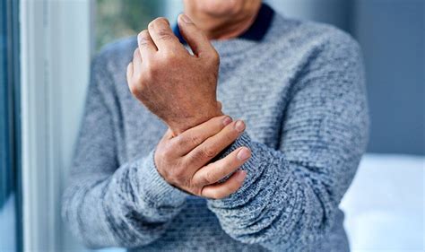 Leukaemia Symptoms Include Sign On The Hands What To Spot Uk