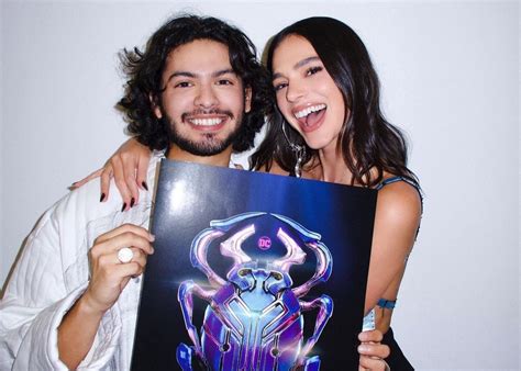 Estrelado por Bruna Marquezine Besouro Azul ganha elogios da crítica