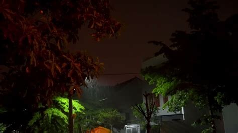 비오는 밤에 아주 잘 잠 쏟아지는 비 And 시끄러운 천둥 소리 숙면을 위한 자연의 소리 Youtube