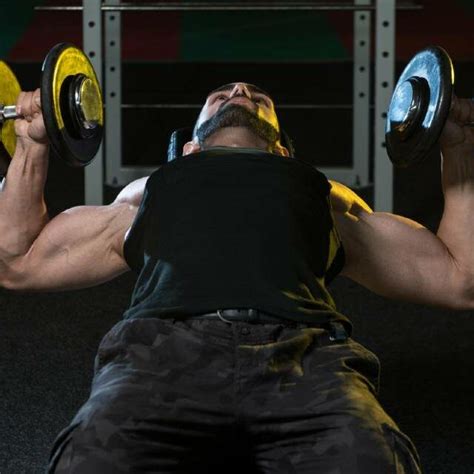 Supino Reto Como Fazer E Erros Comuns Mundoboaforma