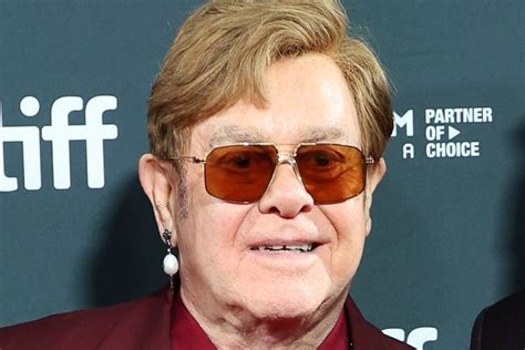 Elton John Zurück Auf Der Bühne Mit Joni Mitchell