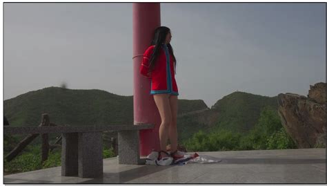 YWY057 夜未央 秋游太行 私人女囚放风记 户外大作 红罪衣囚裙 木枷脚镣 五花大绑 亡命牌 绳艺荟