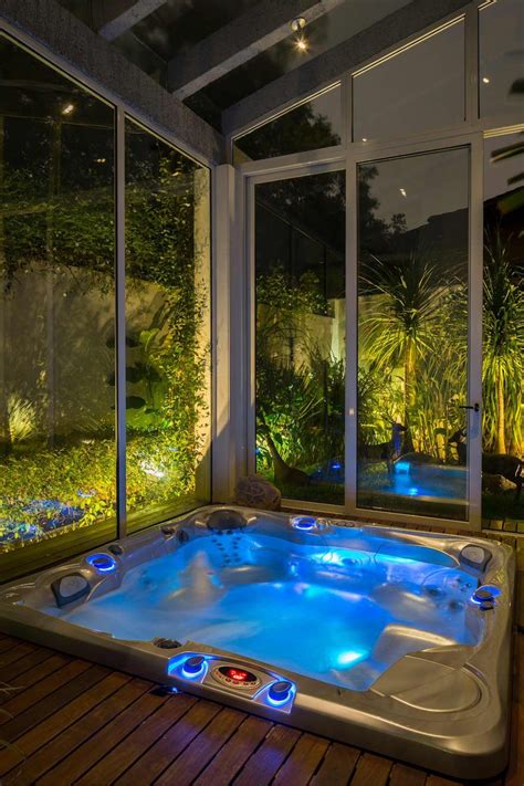 JACUZZI Spa De Estilo Moderno Por Rousseau Arquitectos Indoorjacuzzibathtubs Hot Tub Outdoor