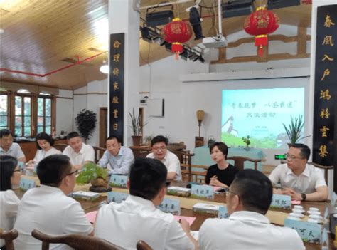 福建共青团青春促学“十项行动”：让党的创新理论“飞入寻常百姓家”青年思想习近平
