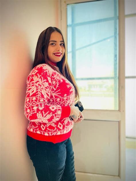 Aerocity Connaught Place Service Only Indian Escort In New Delhi