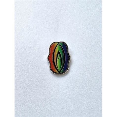Pin Vagina Rainbow Qx Shop