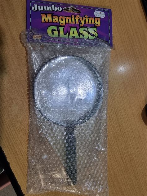 Jumbo Magnifying Glass Costume Cave