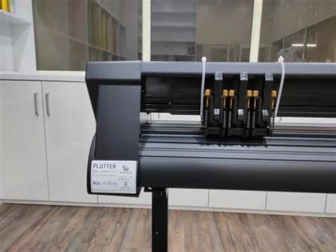 Si Cutting Plotter Machine At ₹ 15500 विनाइल कटिंग प्लॉटर मशीन In New