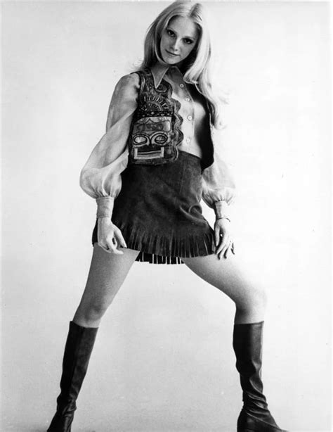 30 Gorgeous Photos Of Sondra Locke In The 1960s And 70s ~ Vintage Everyday