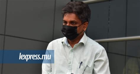 Pot De Vin Contre Terrain Linterrogatoire De Rajesh Ramnarain Reprend