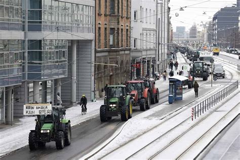 Angry Farmers Stage Germany Wide Tractor Blockades The Citizen