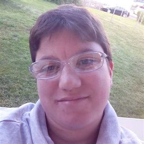 Julia Haake Wäscherei Mitarbeiter Stiftung Hospital St Cyriaci Et Antonii Xing