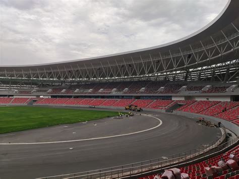 Oval