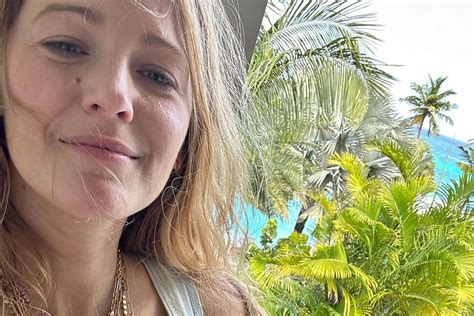 Blake Lively Looking Breathtaking In A Bikini Two Months After Giving