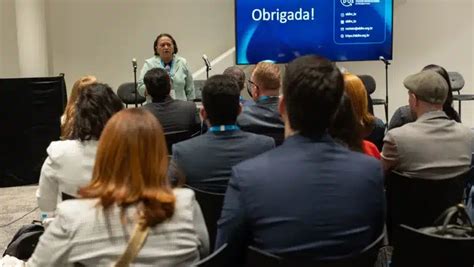 Governadores do Nordeste se reúnem investidores