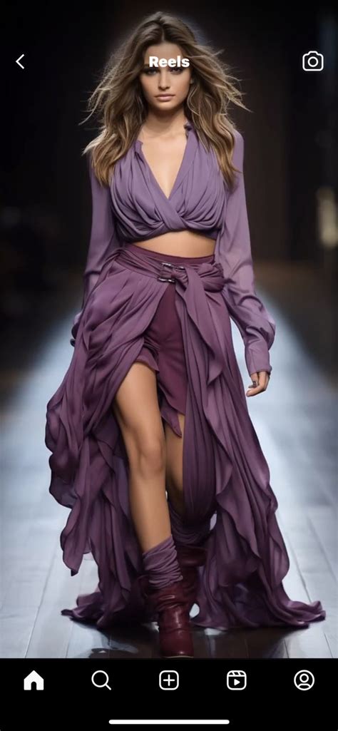Pin By Chini Mldo On Outfits Fashion Dresss Bold Fashion Outfits